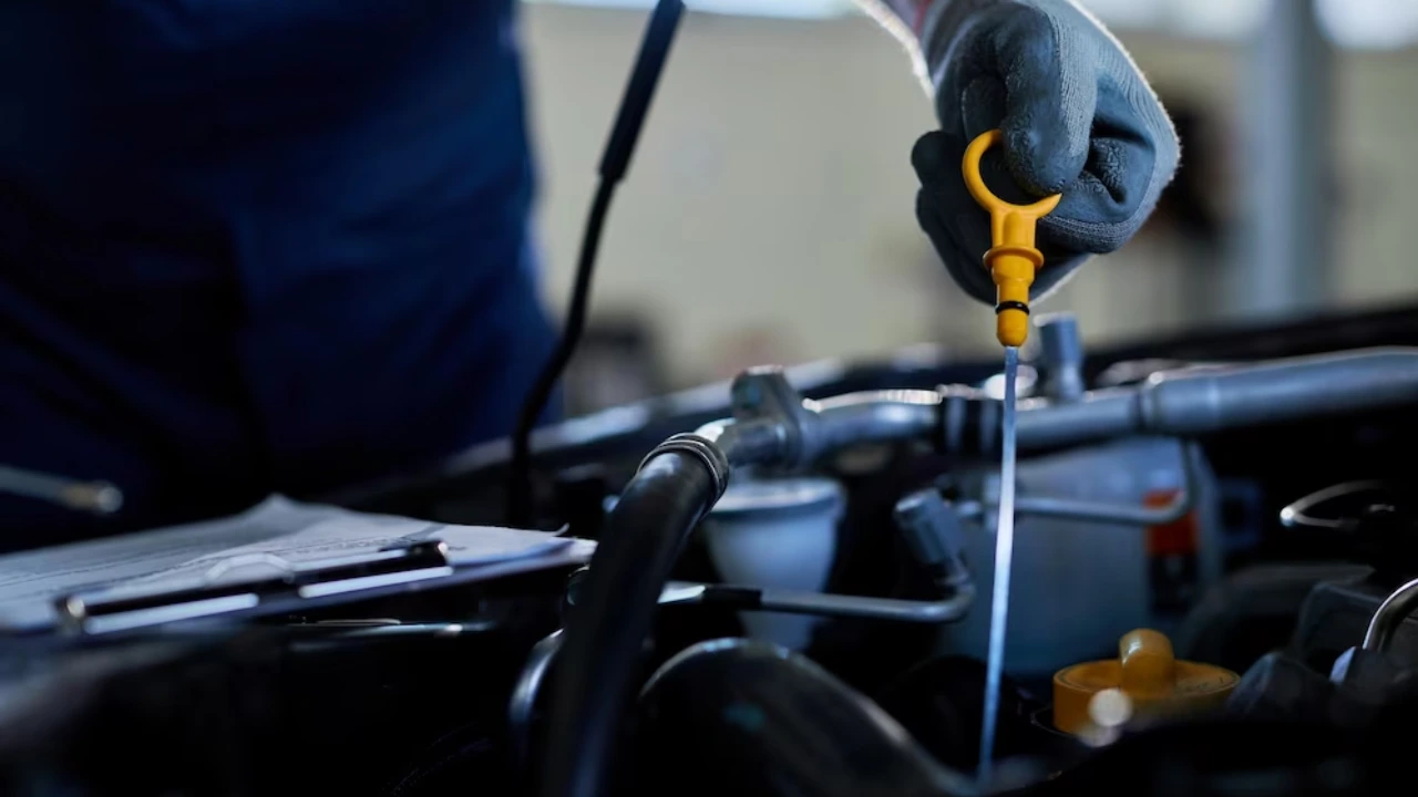 How To Check Your Car Engine Oil In 5 Easy Steps